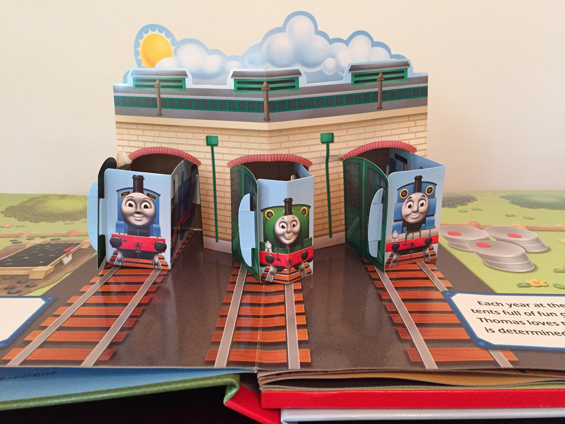 Maryn Arreguin - Pop-Up Sound Book Thomas the Train