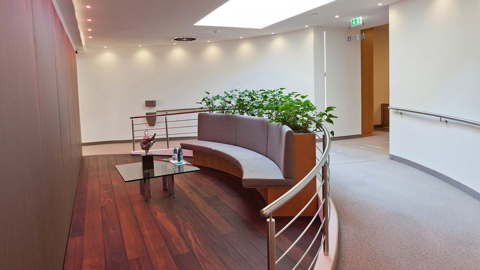 roomcode.de - MAX GRUNDIG KLINIK