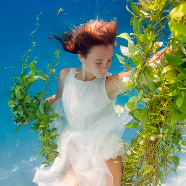 Elena Kalis Underwater Photography - Overgrown