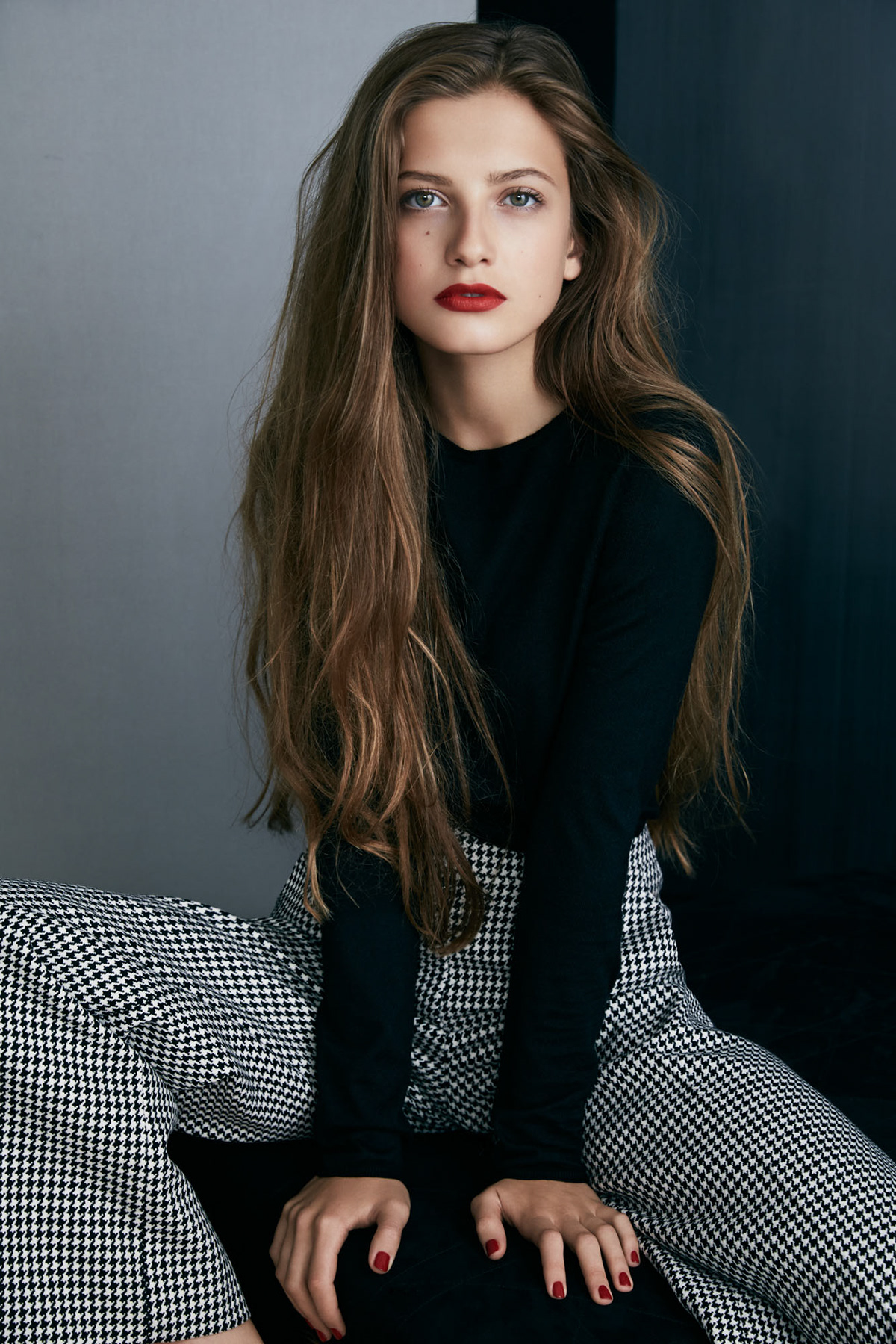 Alexandra Utzmann - L'Officiel Switzerland - Dior