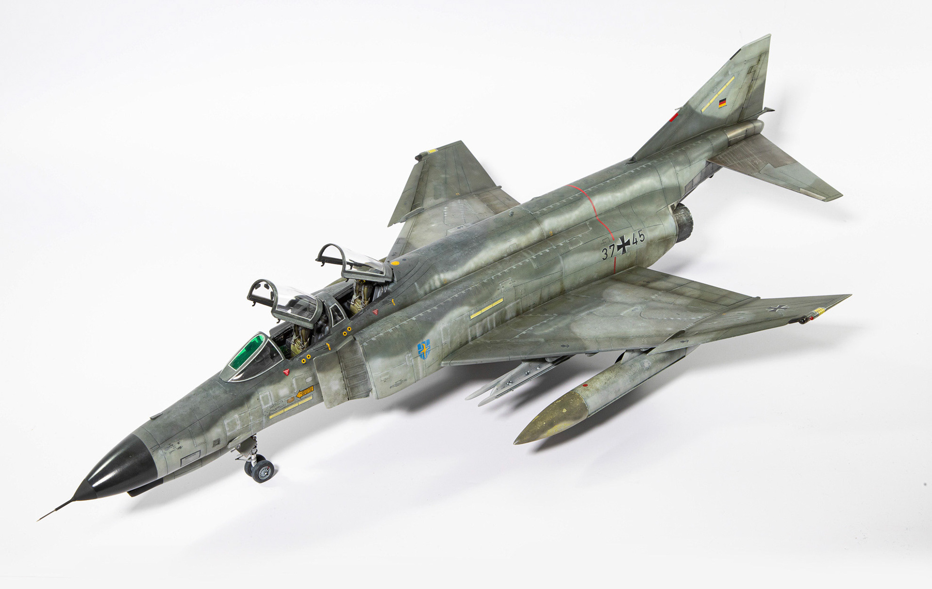 JR miniatures - F4F Phantom 1/32 Revell
